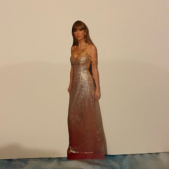 Taylor Swift | Art | Taylor Swift Cardboard Cutout Not Lifesized | Poshmark